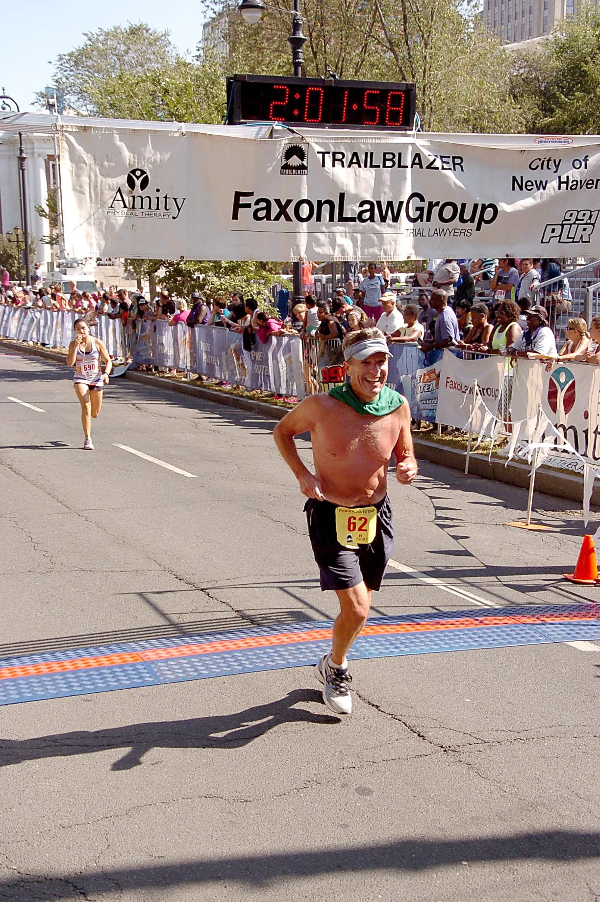 Streakers — Faxon Law New Haven Road Race