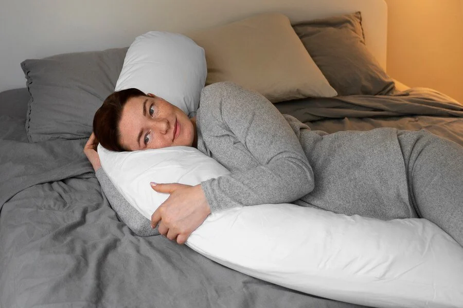 The Complete Guide to Body Pillows: Find the Perfect Fit