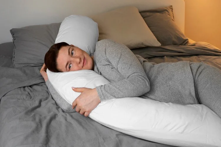 The Complete Guide to Body Pillows: Find the Perfect Fit