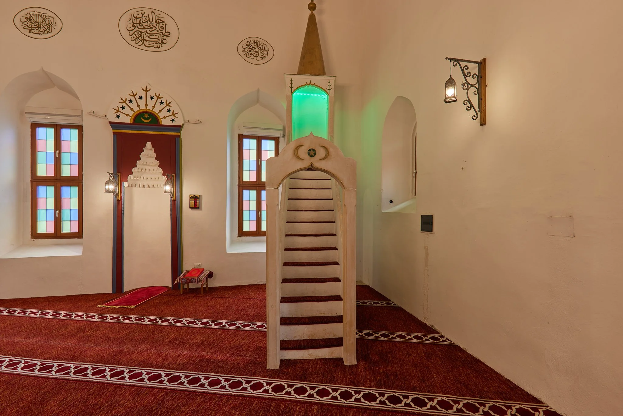 General 1 — POD NEBOM VEDRE VJERE - Islam i Evropa u iskustvu Bosne