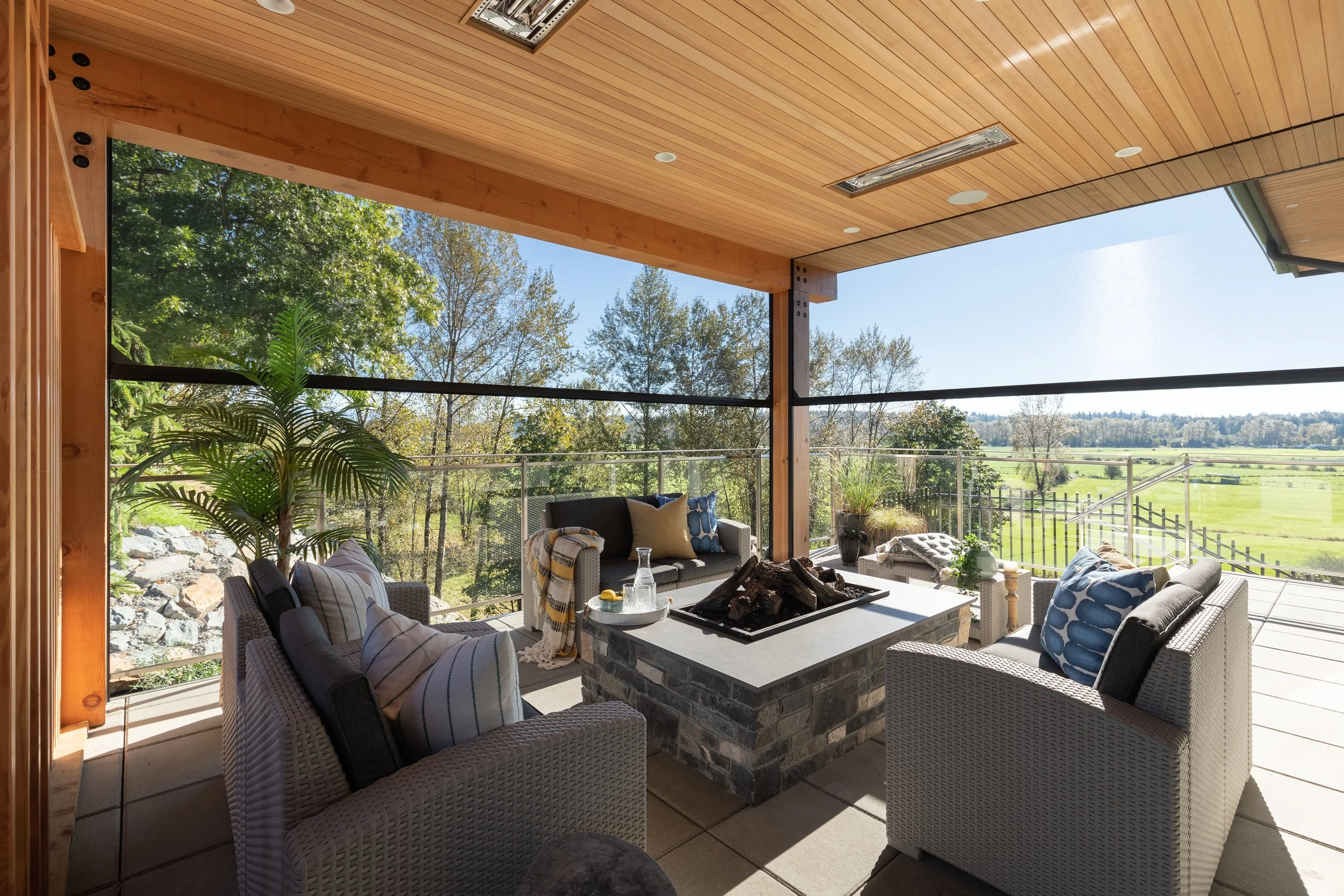 Motorized Screens | American Screen Solutions