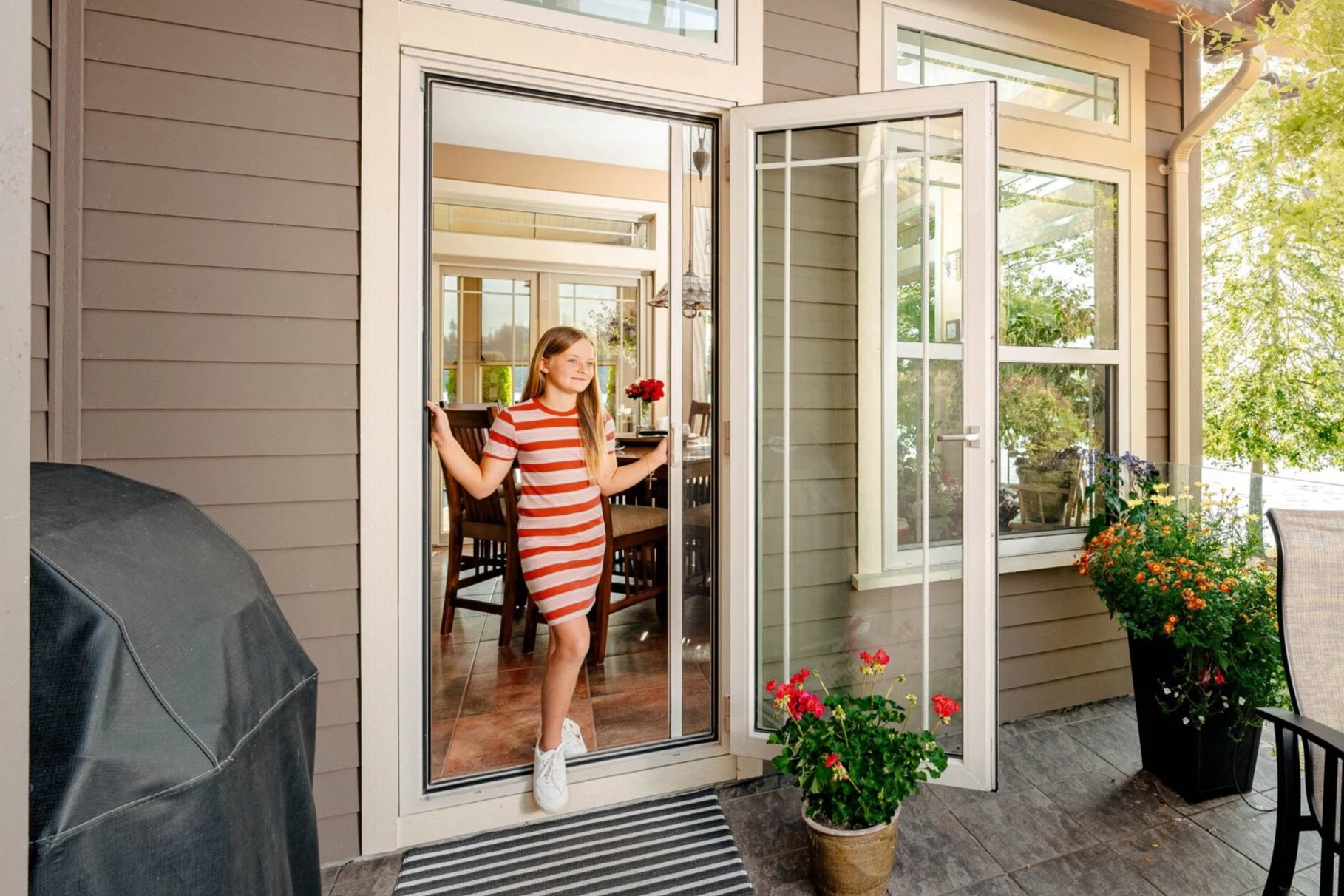 Phantom Retractable Screens for Doors