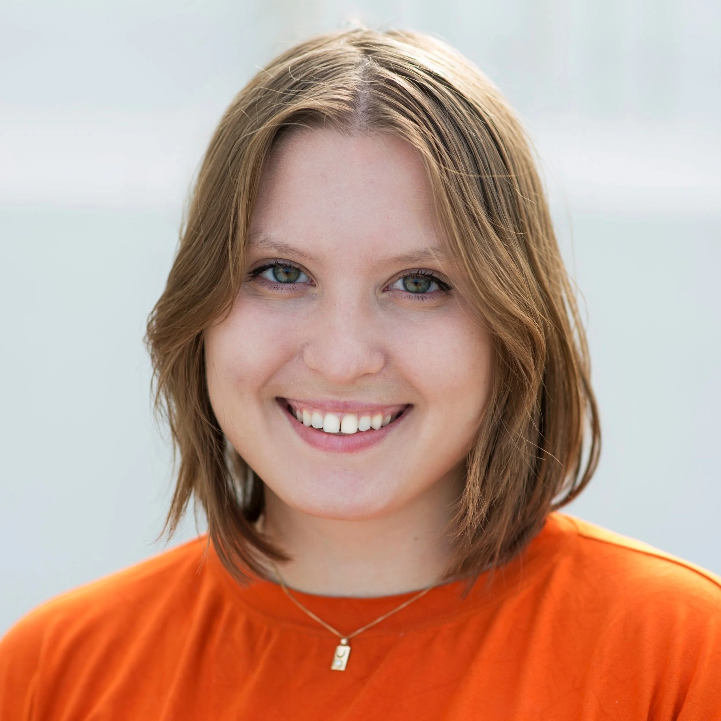 Laura Grenier's Instagram, Twitter & Facebook on IDCrawl