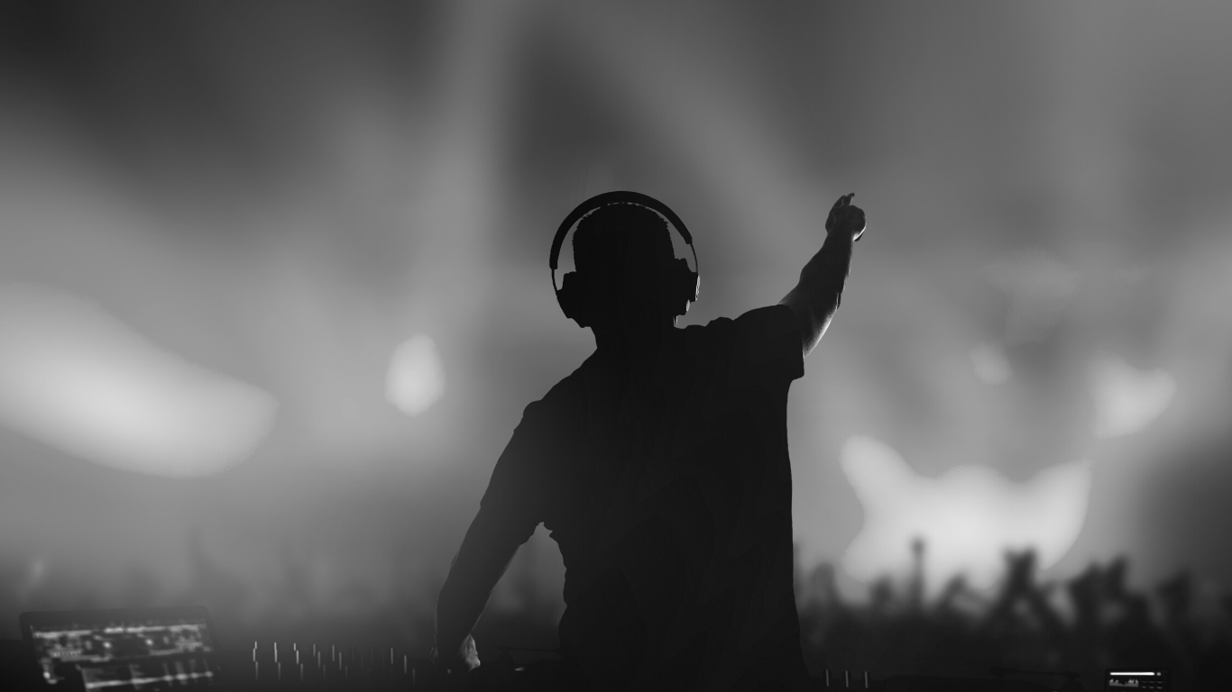 DJ TECH RICH