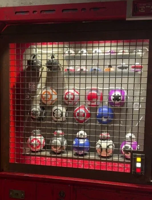 Build Your Own Droid: Droid Depot Experience at Disney’s Hollywood ...