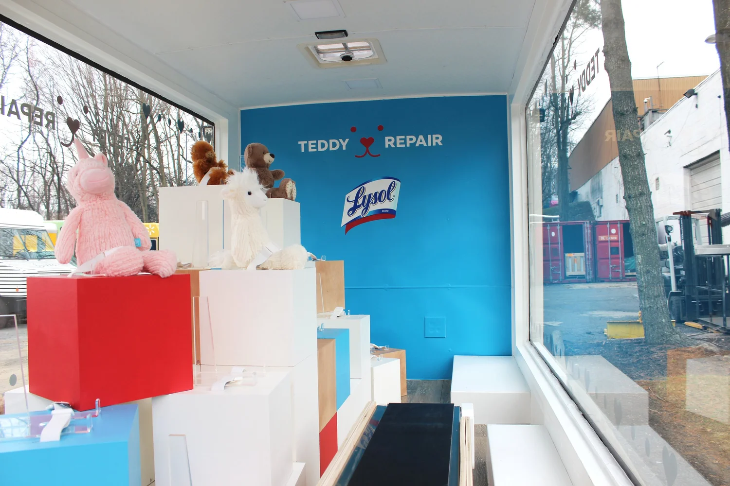 VTI's Fleet of Glass Box Truck Rentals will unleash Your Brand's ...