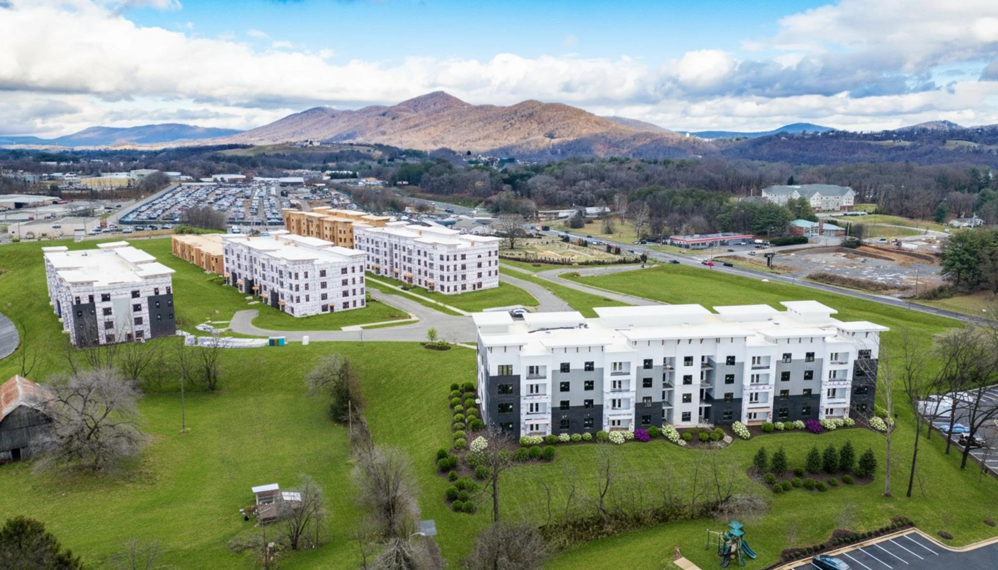 East Pointe Luxury Apartments | TPB Properties
