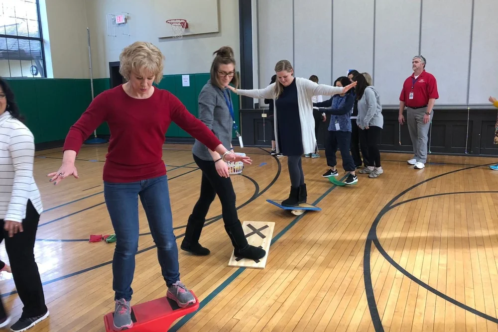 Contact 3 — Minds in Motion