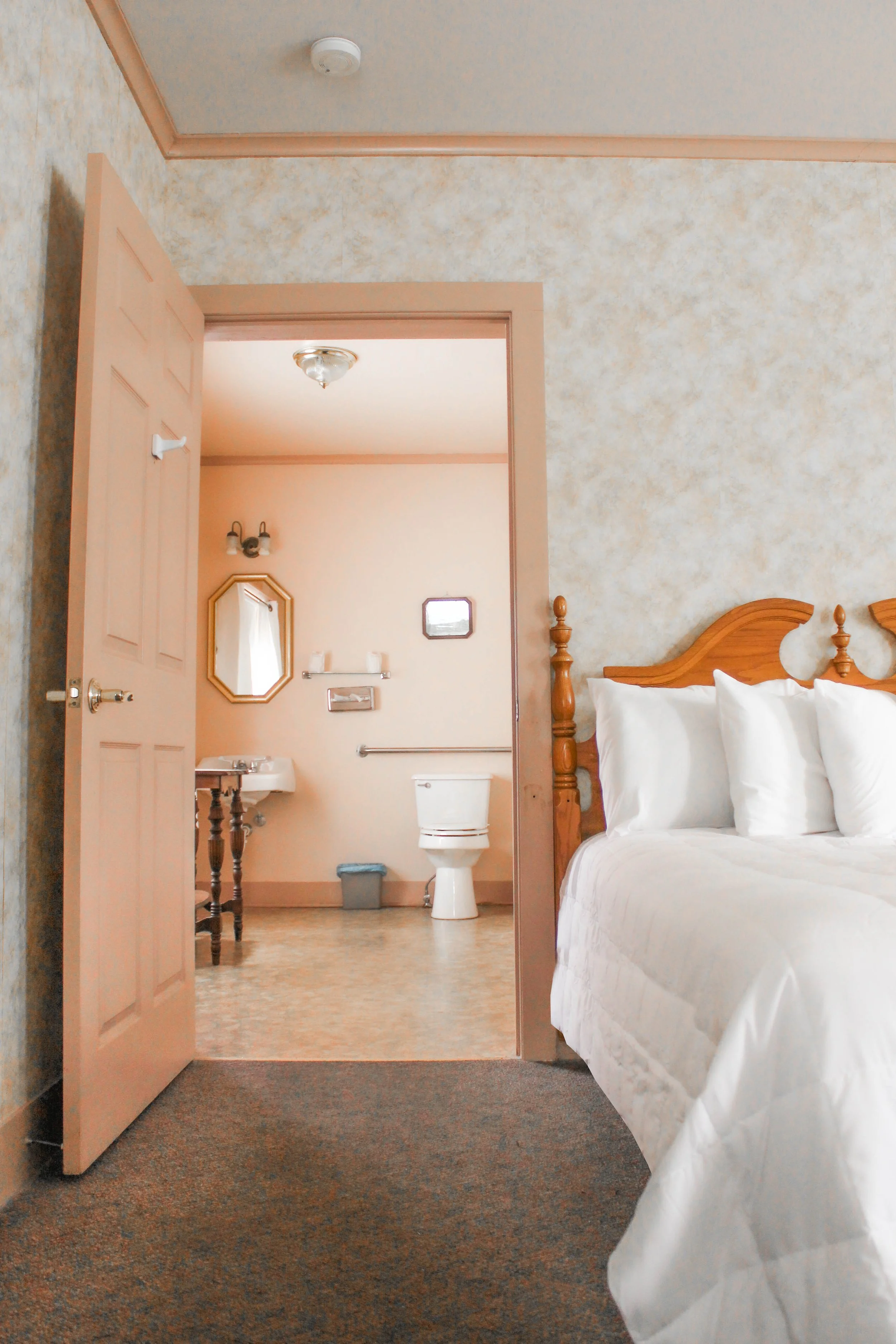 The Fair Haven Inn Motel Albion NY — Oak Orchard Stay