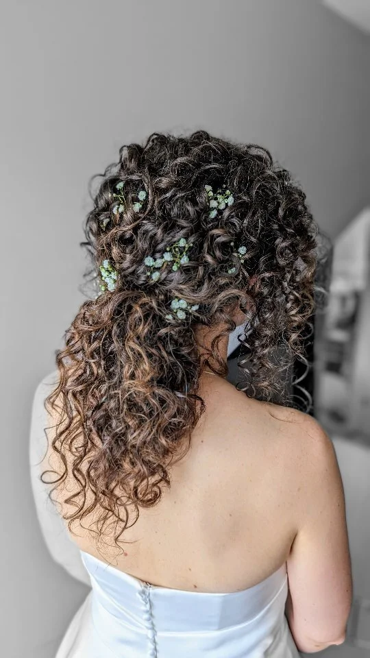 Flamingo Amy Wedding Hairstyling