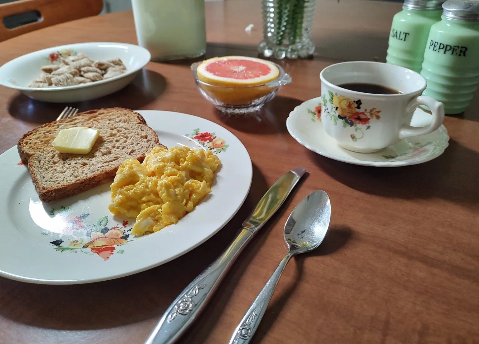 Discover the Tasty Secrets of 1943 — Wartime Wisdom for Modern Homemakers