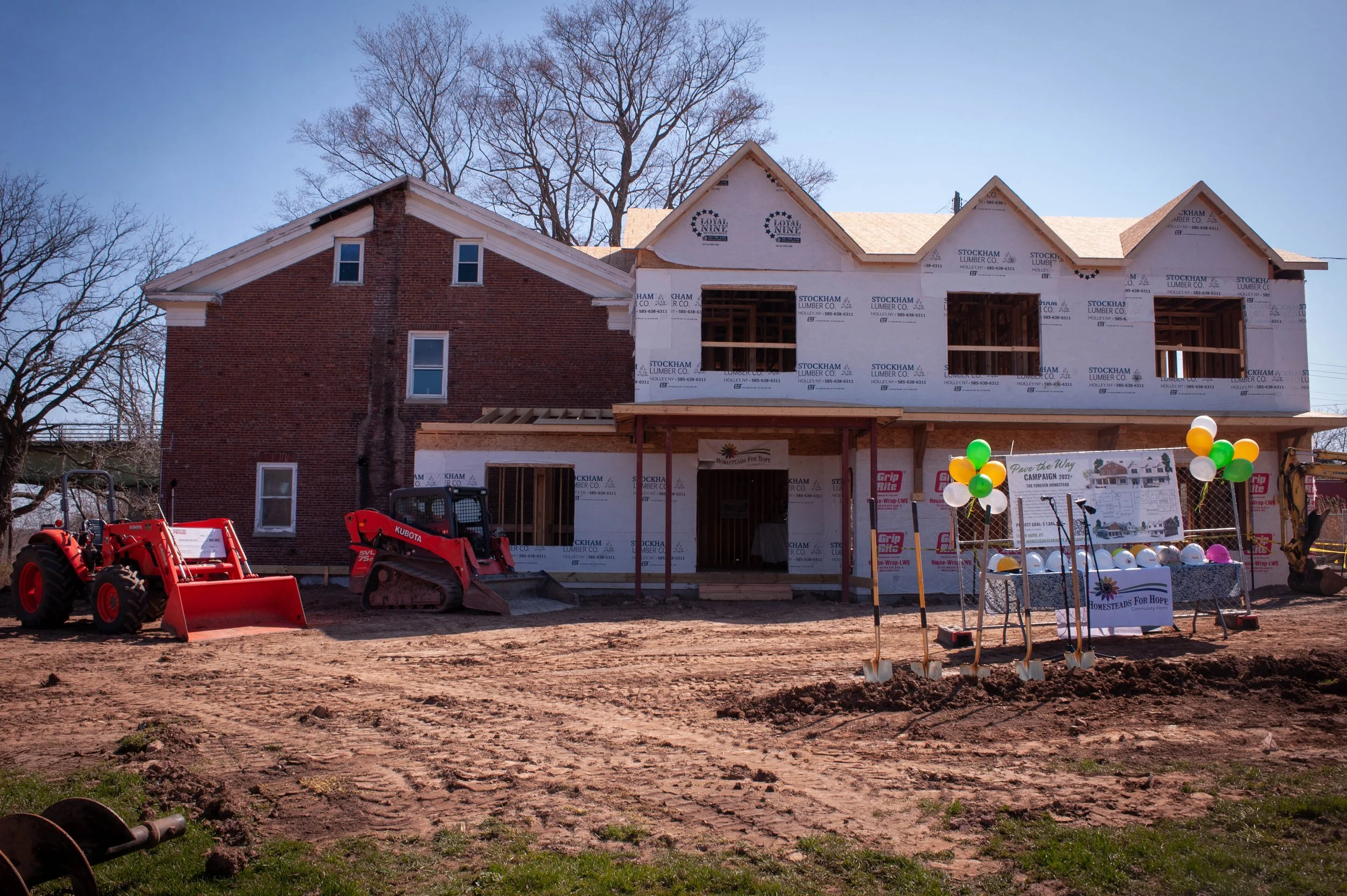 Welcome to Homesteads for Hope's Community Farm