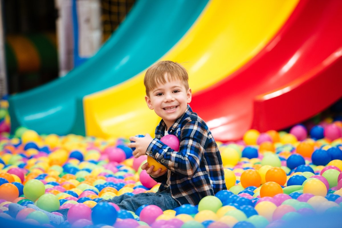 Red stairs soft play | Soft play in High Barnet | Soft Play in UK