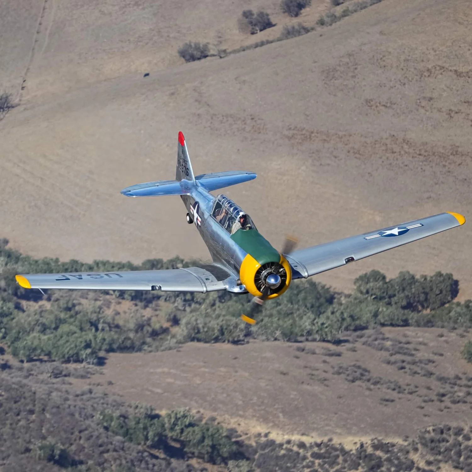 Warbird Rides — Cal-Aerofab Flight Academy Inc.