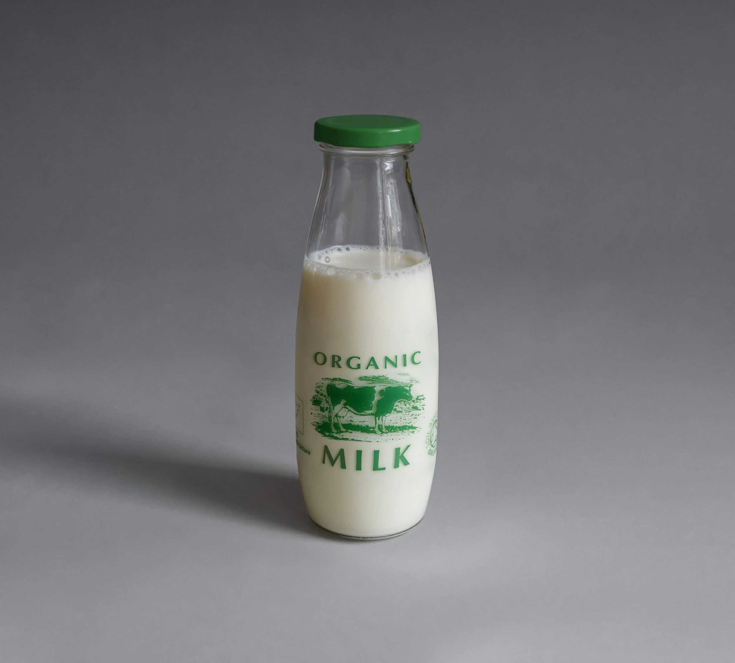 Organic Milk vs Regular Milk: Exploring the Differences and Health ...
