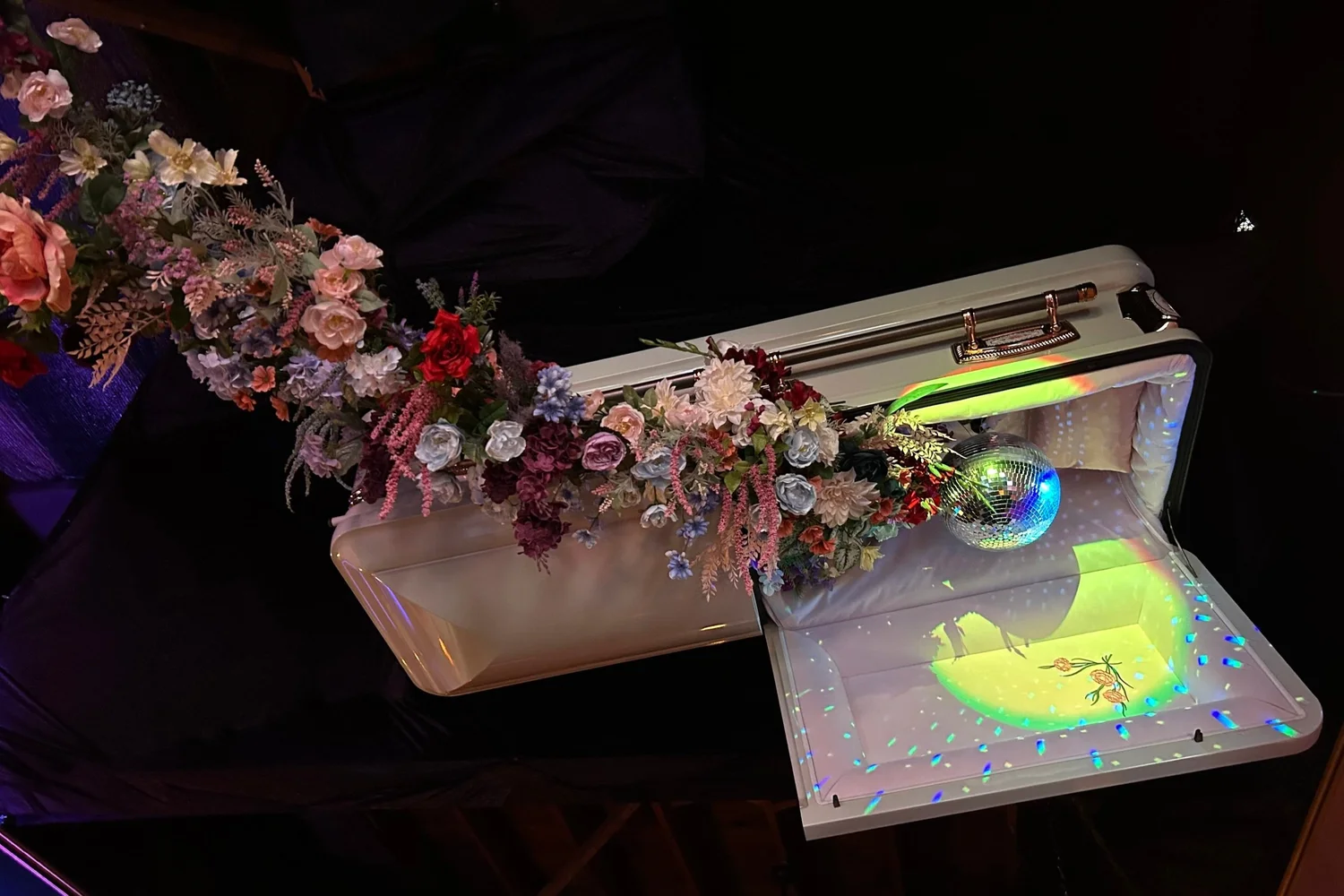 10 Coolest Themed Bars in Portland — Pines and Vines