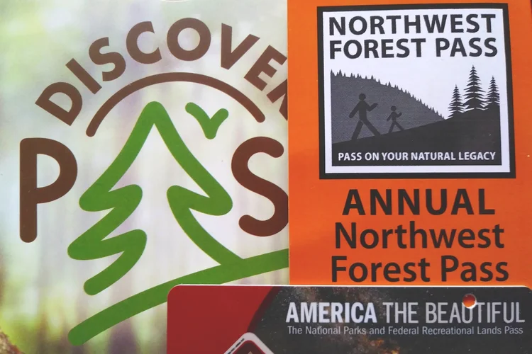Annual Recreation Passes of Oregon and Washington — Pines and Vines