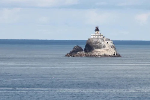 Quick Guide to Hug Point — Pines and Vines