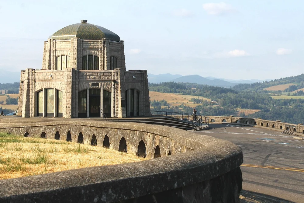 Visiting Vista House at Crown Point — Pines and Vines — Pines and Vines