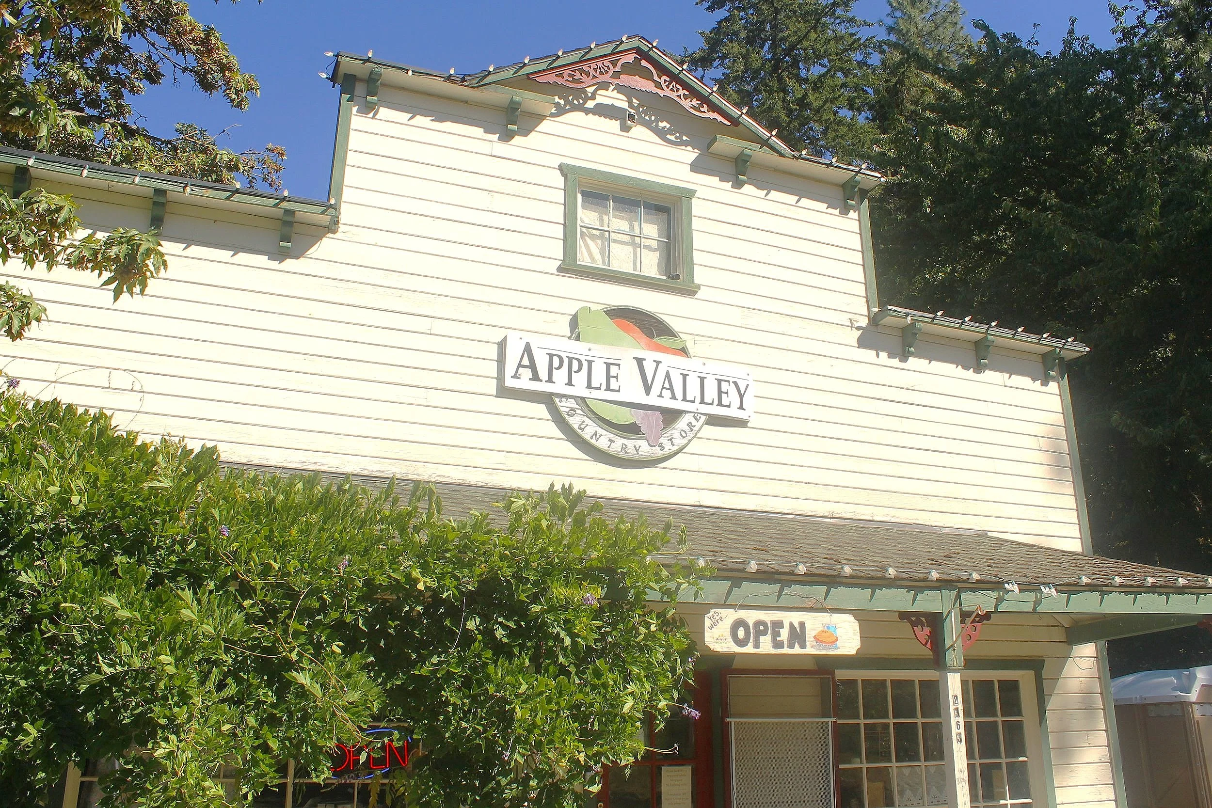 Best 11 Things to Do in the Hood River Fruit Loop — Pines and Vines ...