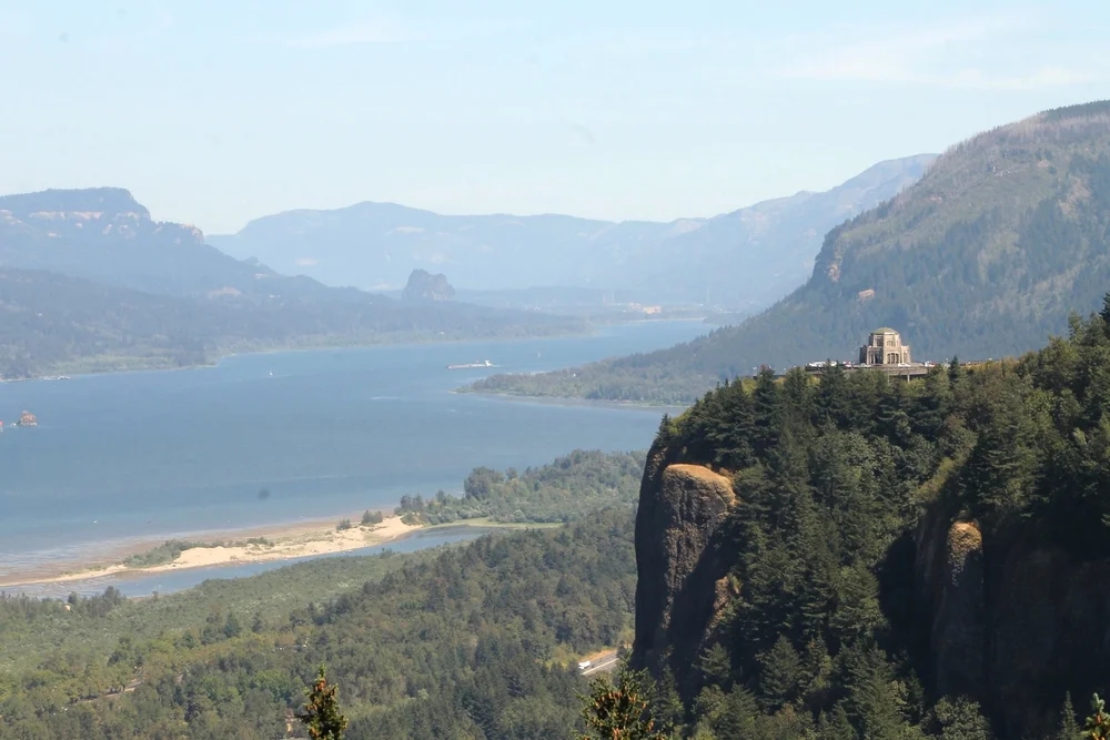 Visiting Vista House at Crown Point — Pines and Vines — Pines and Vines
