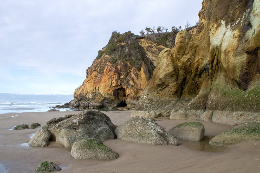 How to Hike around Hug Point at the Oregon Coast — Pines and Vines
