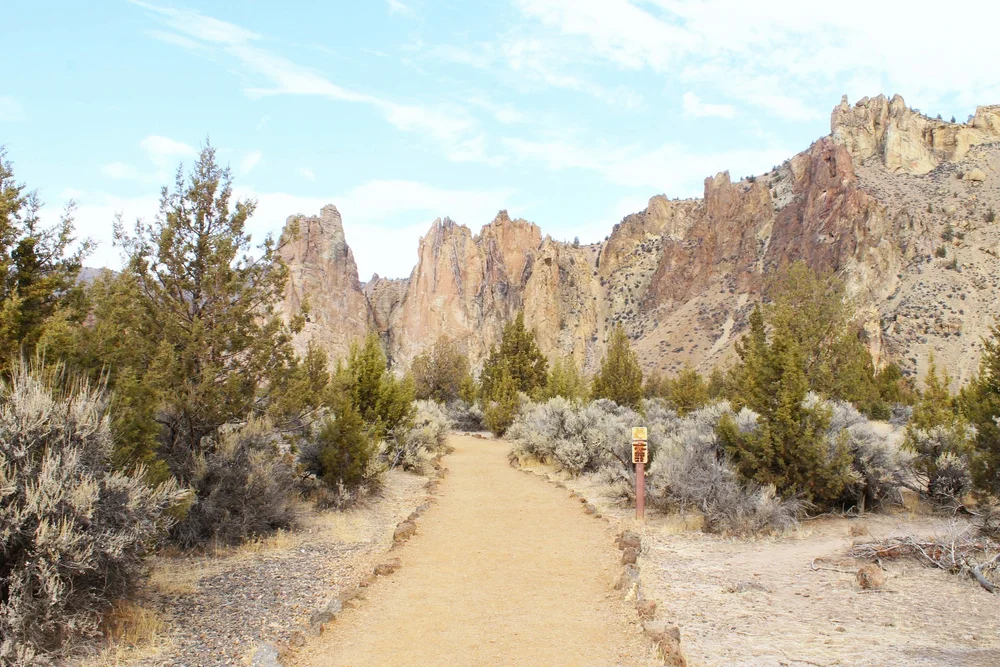 7 Unforgettable Hikes at Smith Rock (+ Quick Visitor’s Guide) — Pines ...