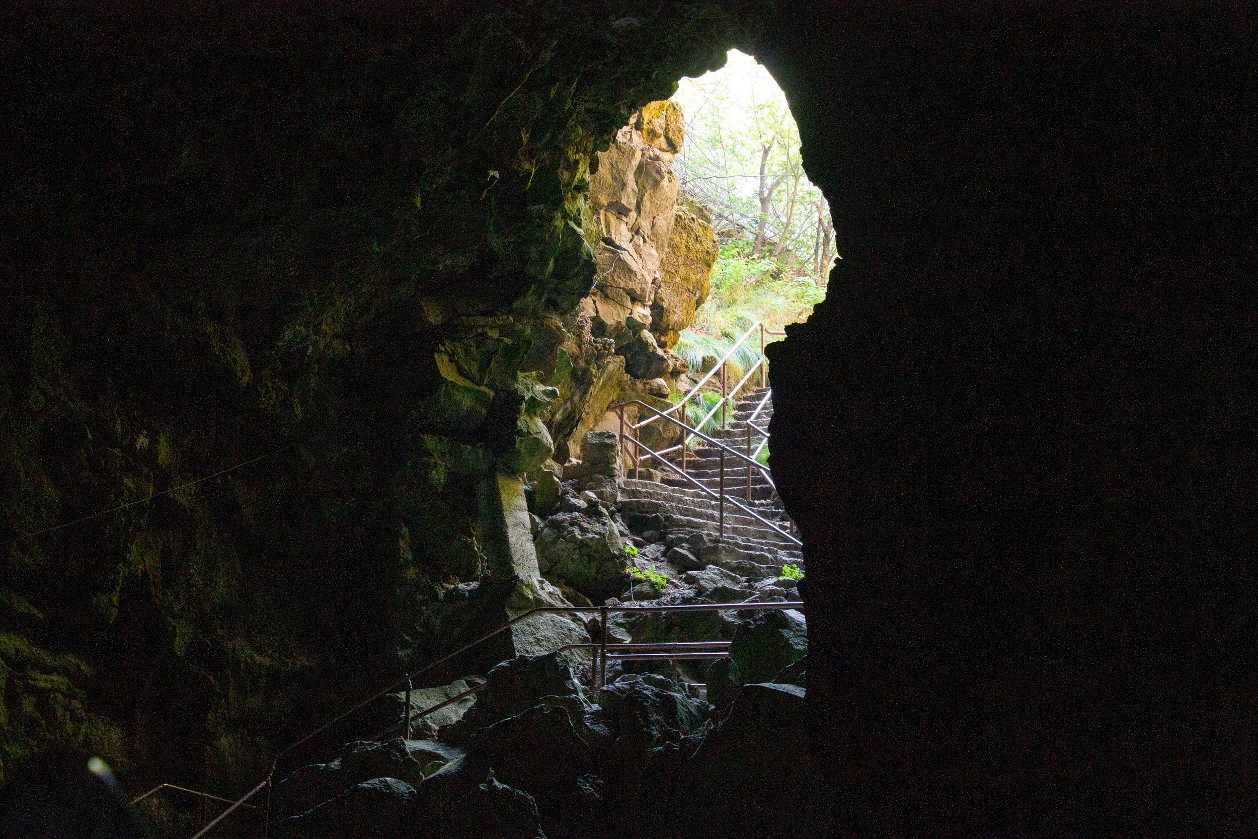 How to Visit the Lava River Cave — Pines and Vines