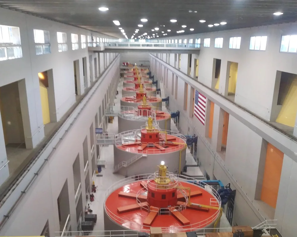 How to Watch the Salmon Migrate at Bonneville Dam — Pines and Vines