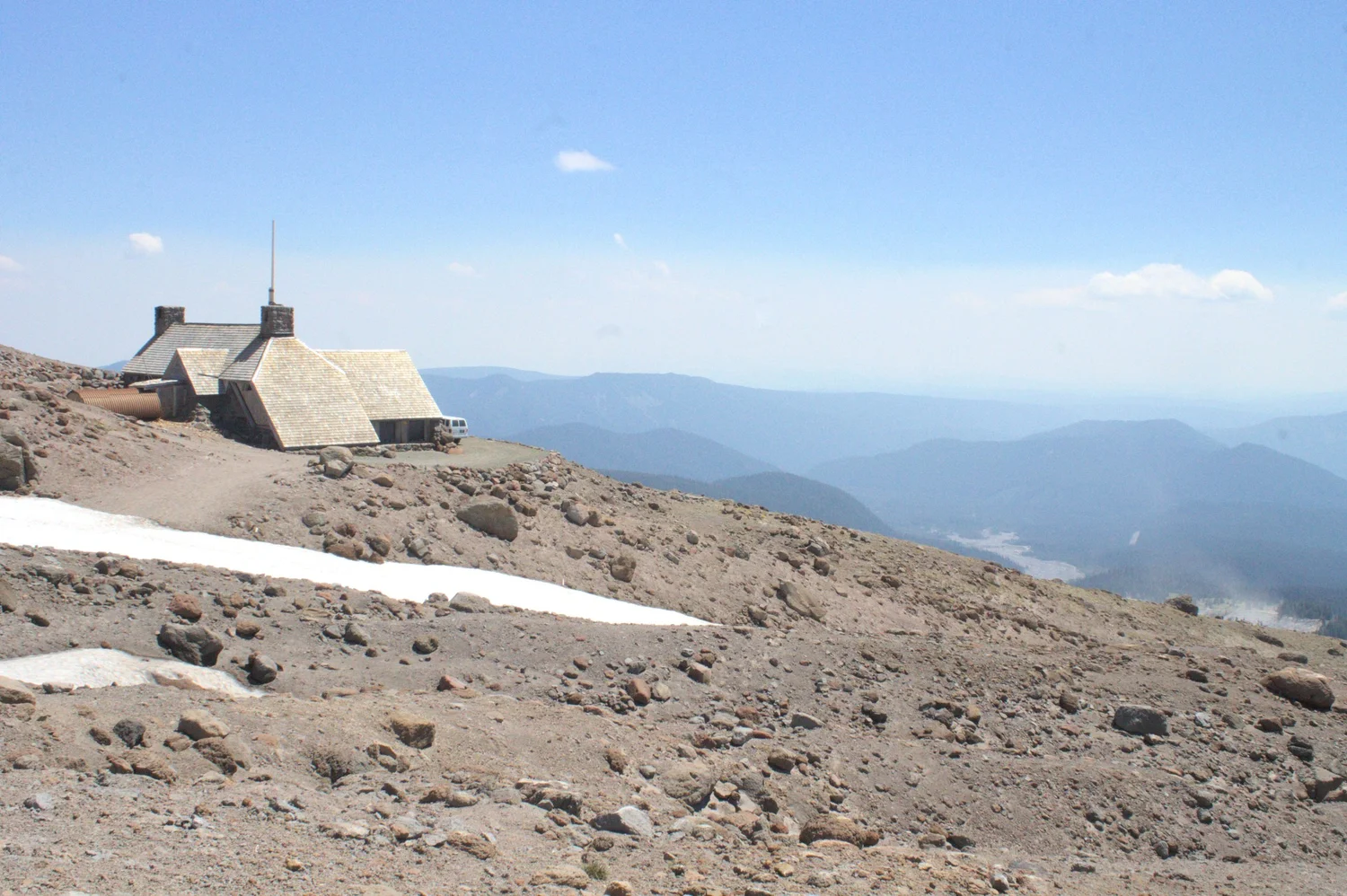 How to Hike to Silcox Hut on Mt Hood — Pines and Vines