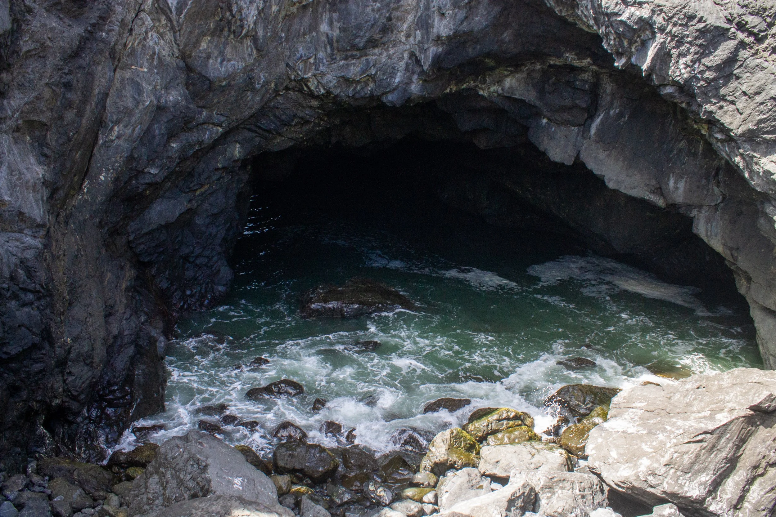 Quick Guide to Sisters Rock State Park on the Oregon Coast — Pines and ...