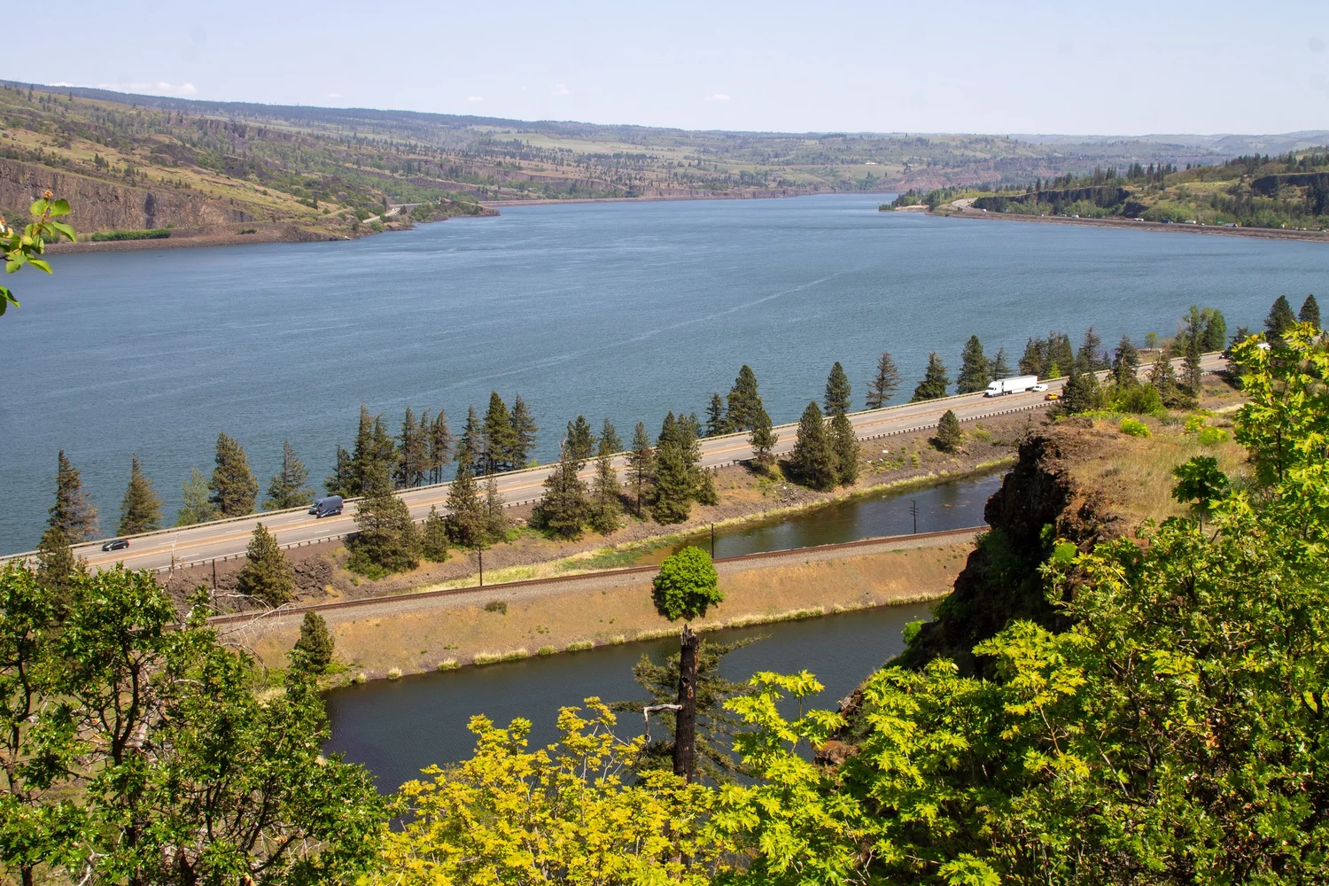 Explore the Mosier Twin Tunnels — Pines and Vines