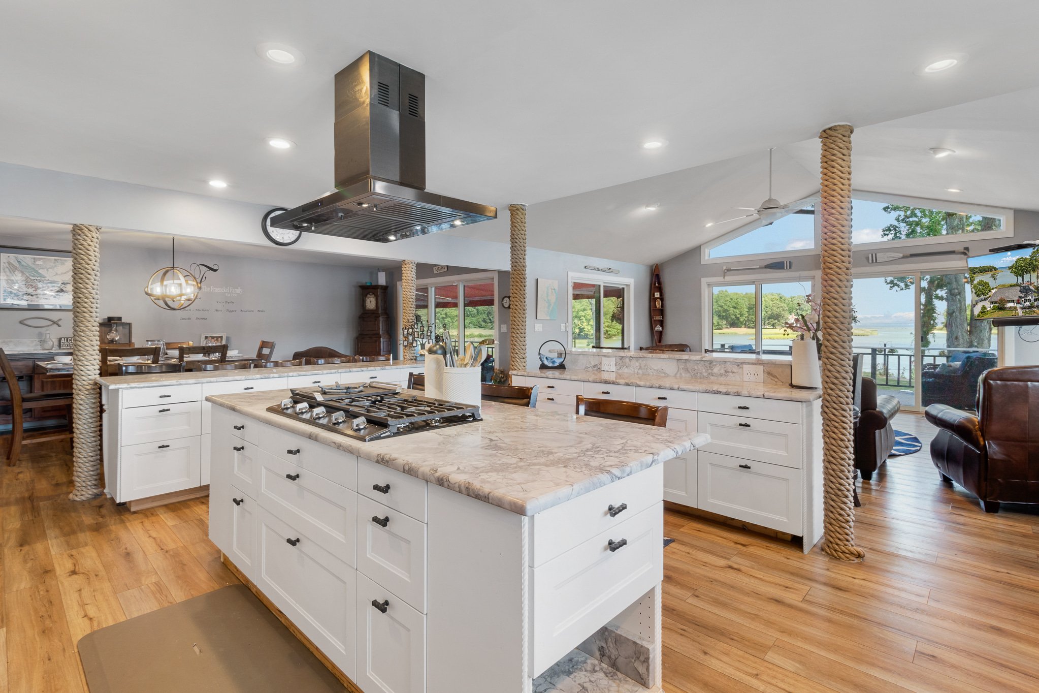 Gallery 3 — Lazarus' Point