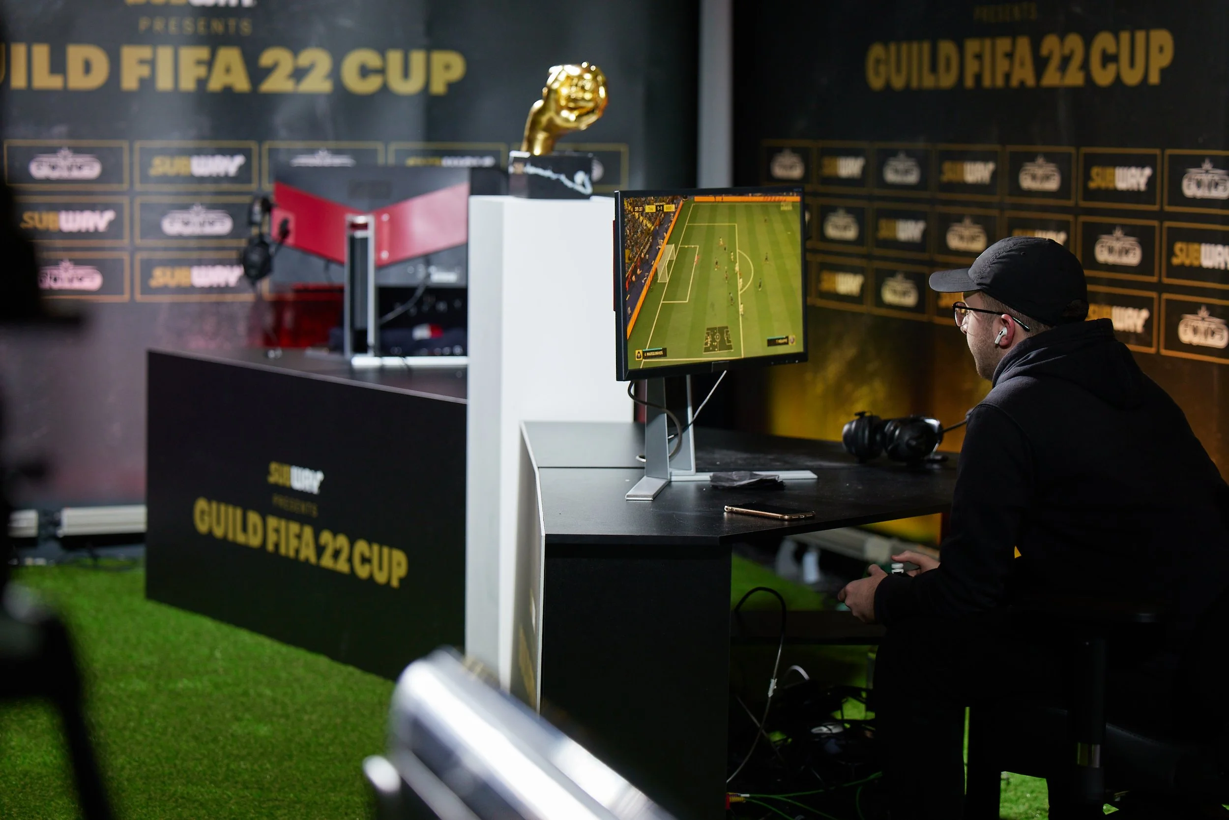 Guild & Subway: The Golden Sub — Roland Tiffany