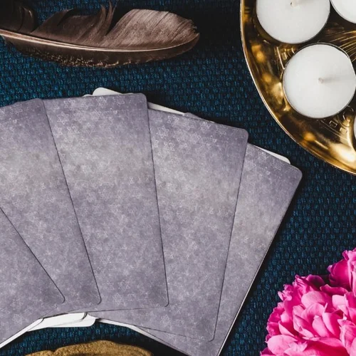 The Best Oracle Card Spreads for Beginners — juliebatchos.com