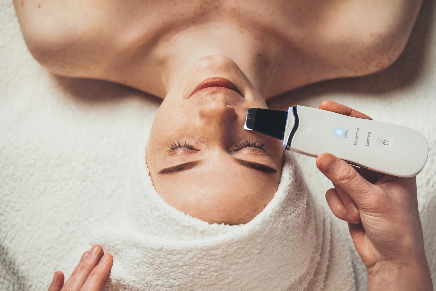 Ultrasonic Facial