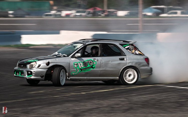 FAN TRACKS: YOUR GUIDE TO COMPETITIVE DRIFTING — Drift Enthusiast Magazine