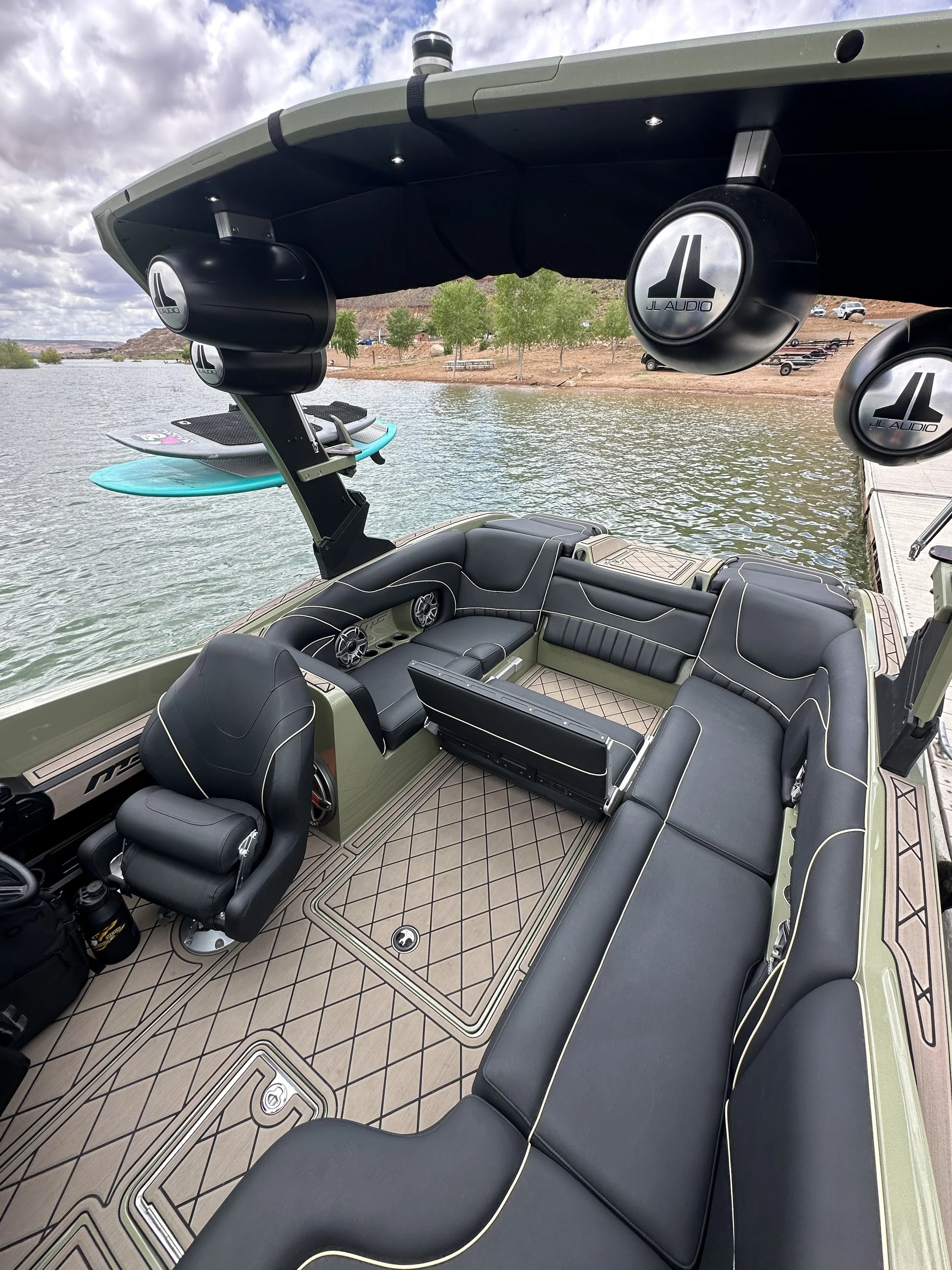 Tanner's Boat Rentals