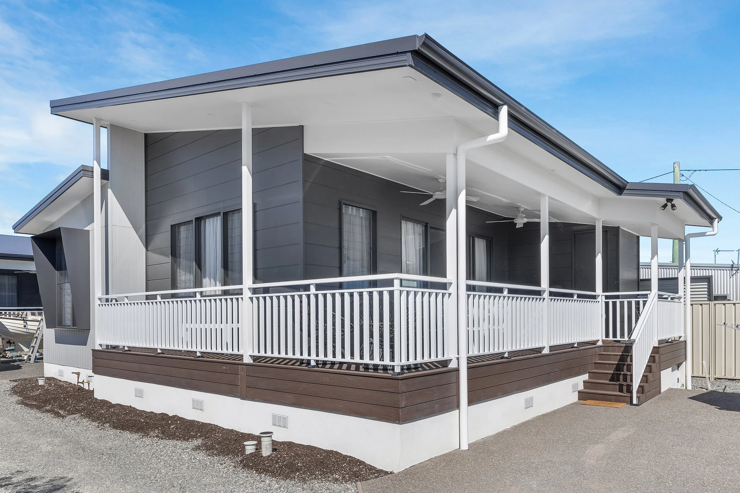 MARKS POINT CABINS — Home