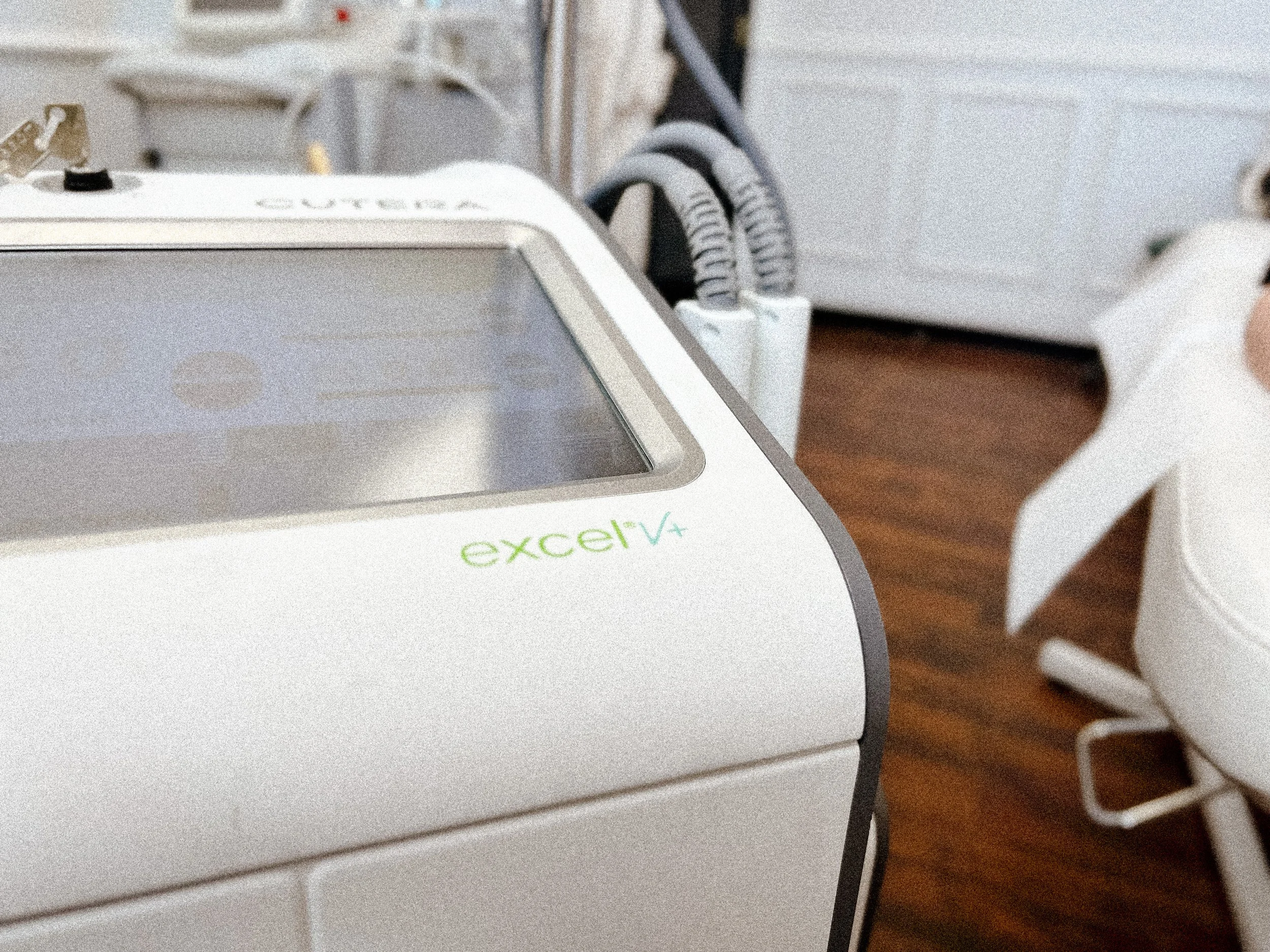 Remove redness, veins, rosacea and more with Excel® V+ in Edmonton ...