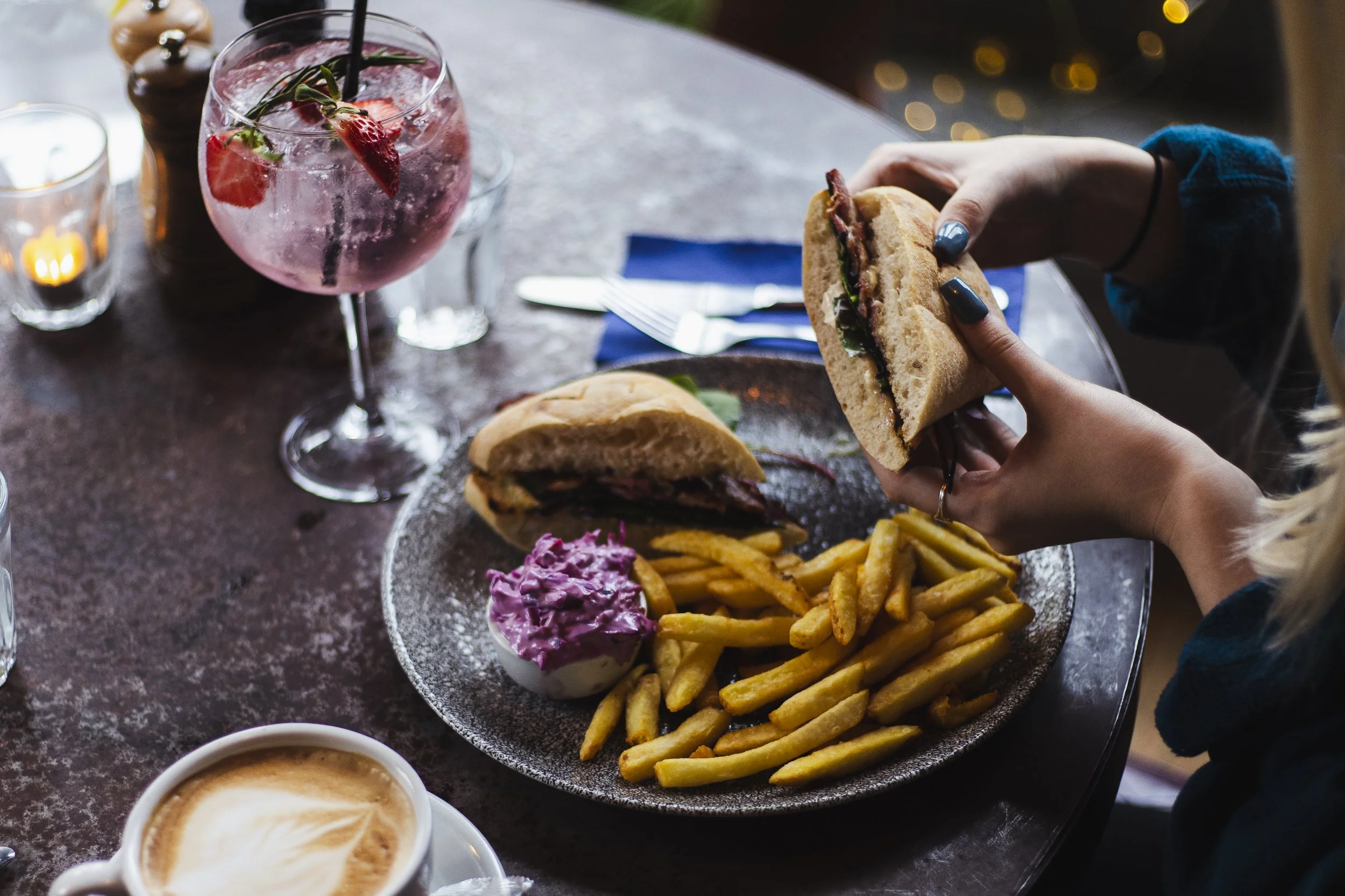 Victoria Pub & Kitchen