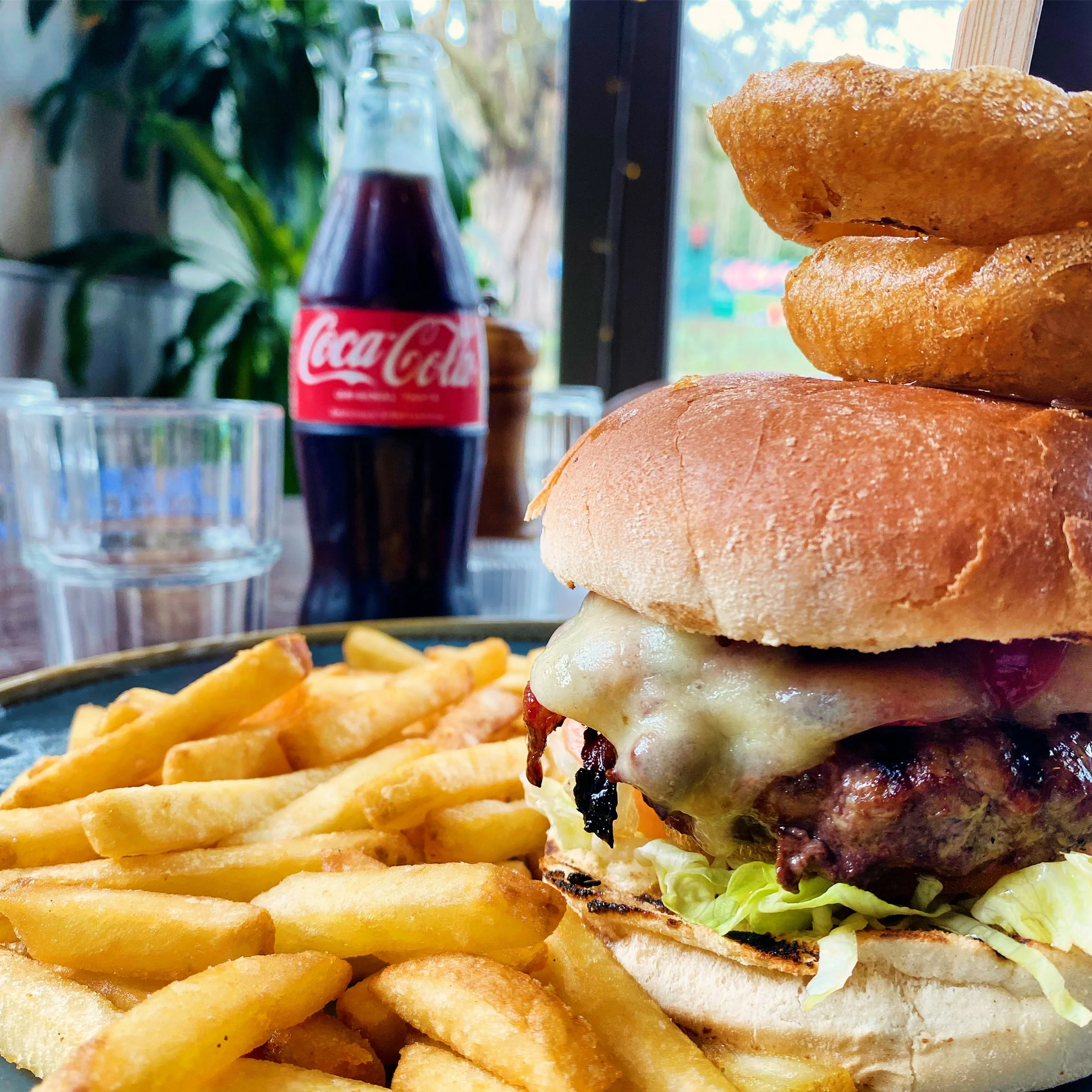 Victoria Pub & Kitchen