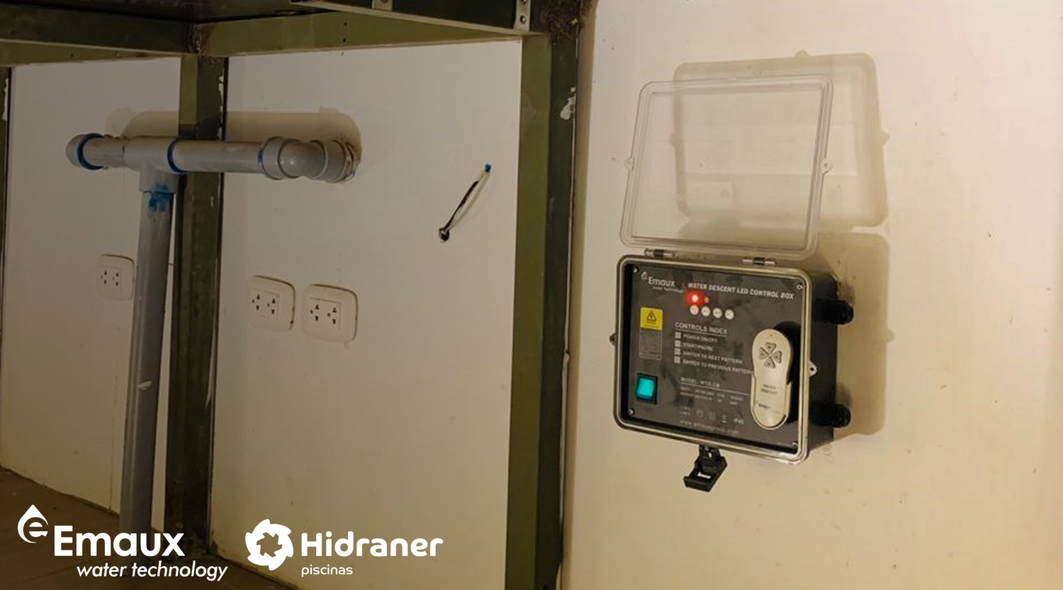 Caja de control para Cascada iluminada Emaux — Hidraner