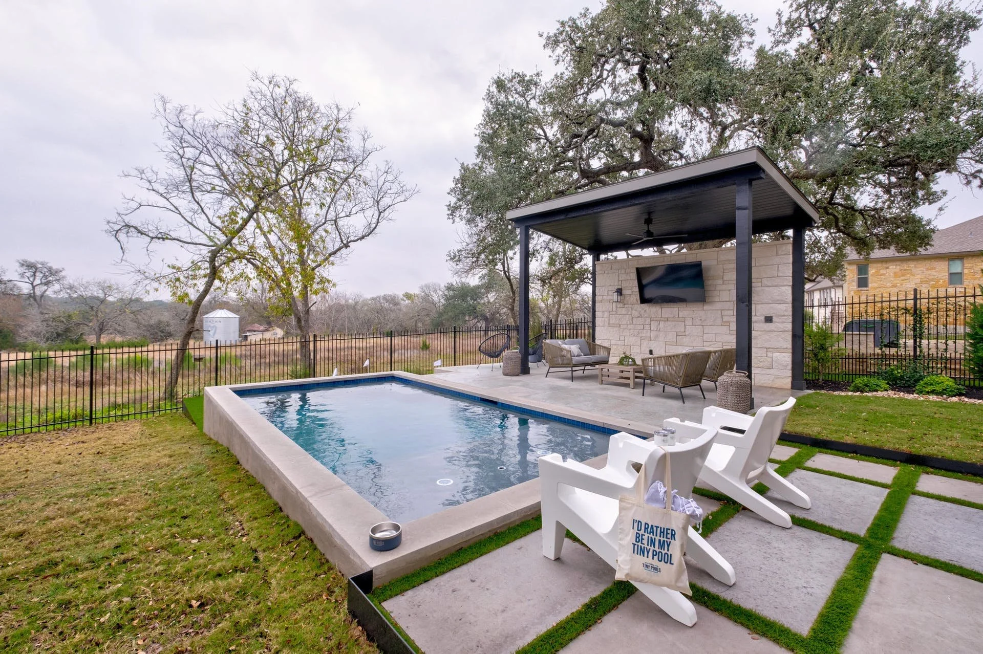 Splash & Putt — Texas Tiny Pools