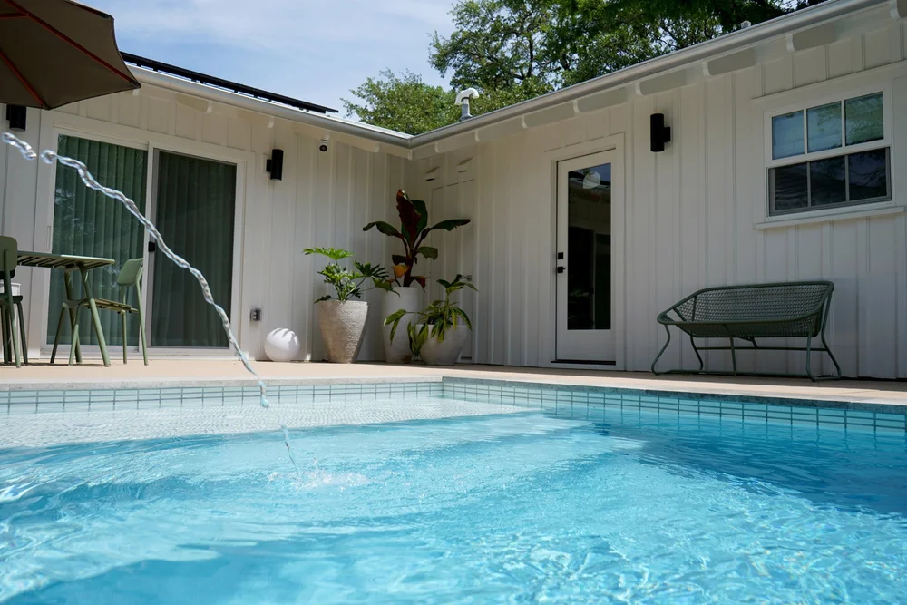 Highland Hills Tiny Pool — Texas Tiny Pools