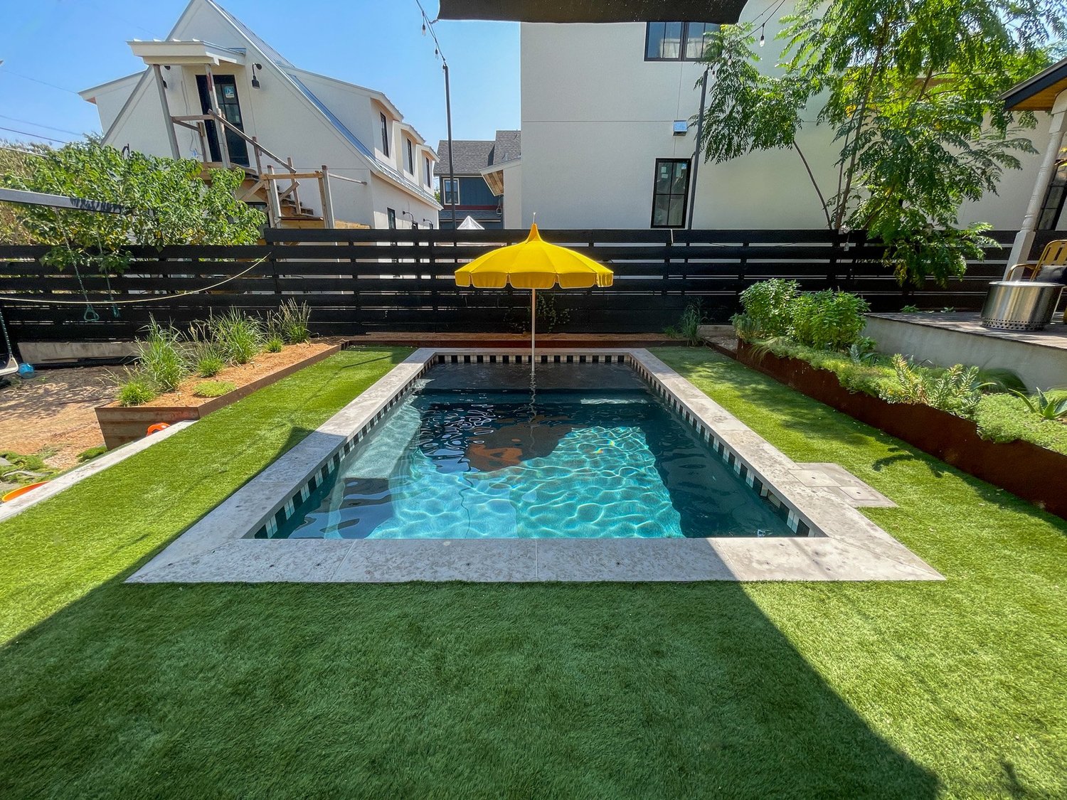 East 9th — Texas Tiny Pools