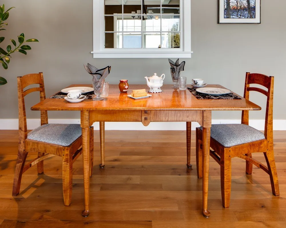 Harrington Table — Hay Runner
