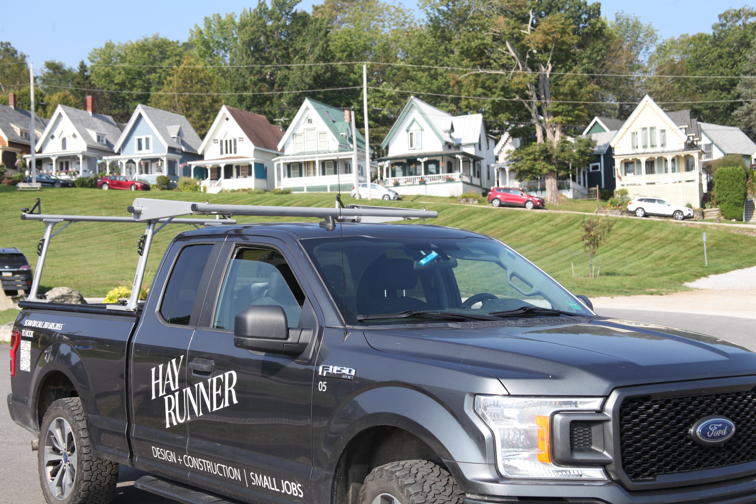 WE’RE HIRING! — Hay Runner