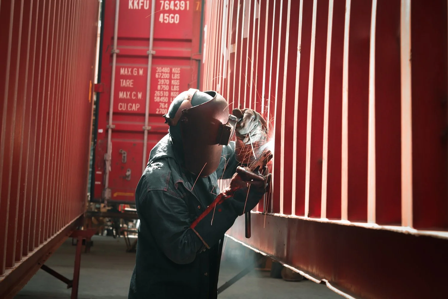 Container Delivery, Storage, & Repair — Overland Container ...