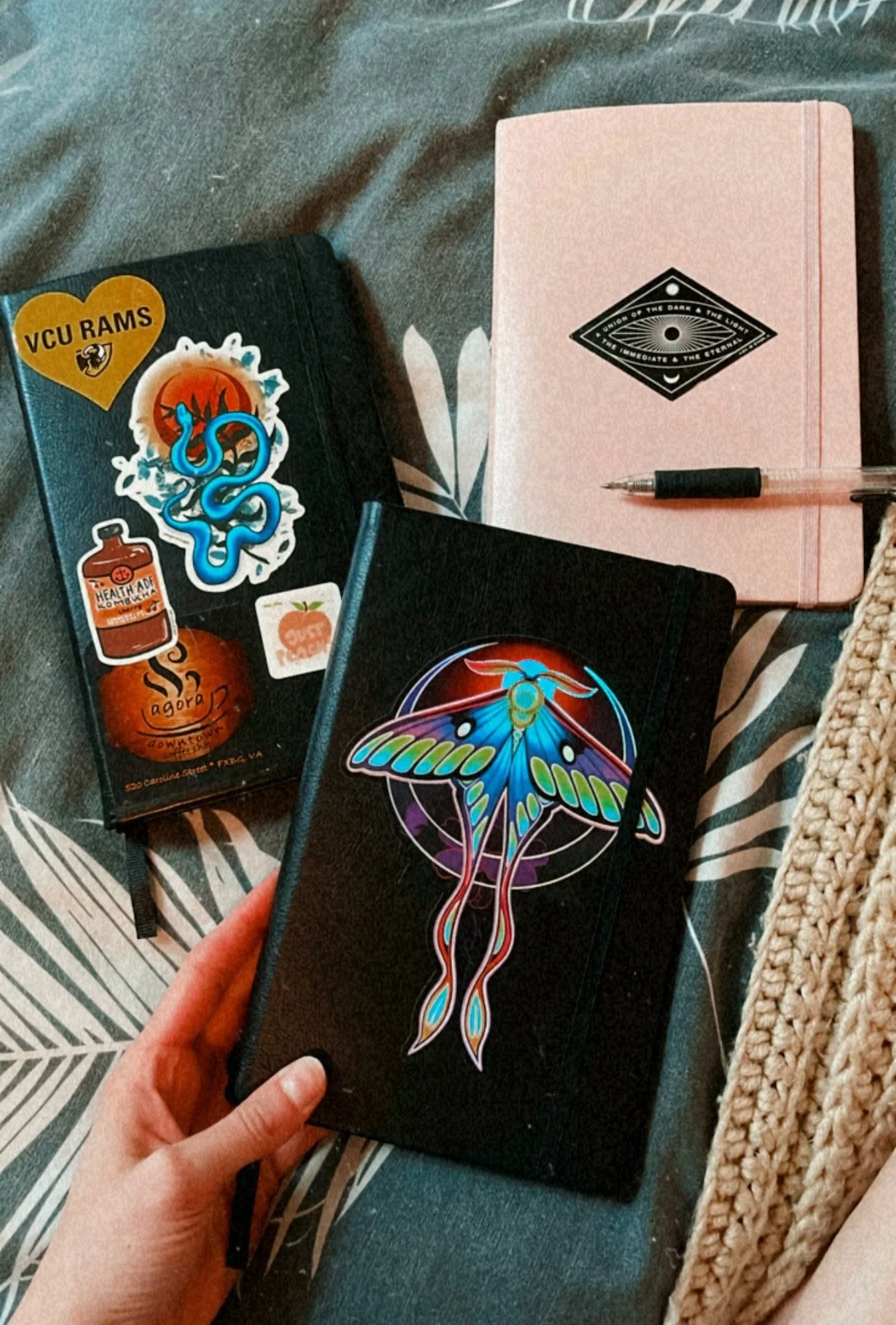 4 Tips On How to Journal Everyday: Blog 04 — One Groovy Gal